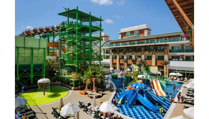 Crystal Waterworld Resort & Spa din Belek Turcia travos.md